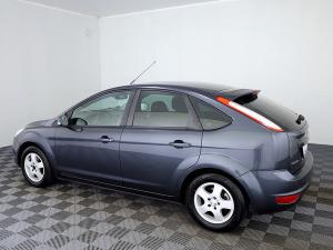 Pelēks Ford Focus 2008 Tallina, ar dzinēja tilpumu 1.60 L un nobraukumu 279 tūkst. km par 1199 €, foto 5 vietnē AUTOMOTO.COM.LV