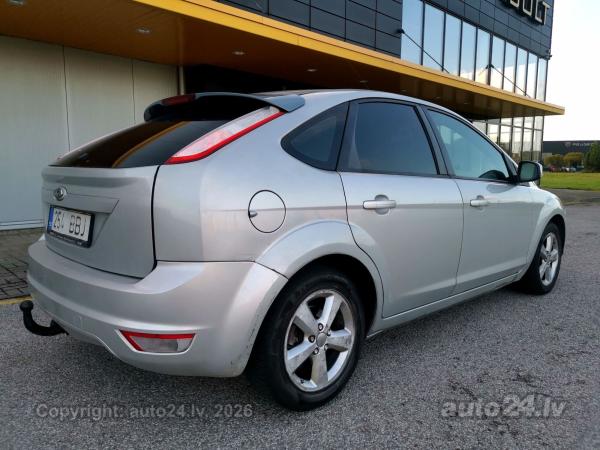 Grey Ford Focus 2008 in Tartu, with an engine capacity of 1.60 L and mileage of 260 thousand km for 990 €, photo 5 on AUTOMOTO.COM.LV