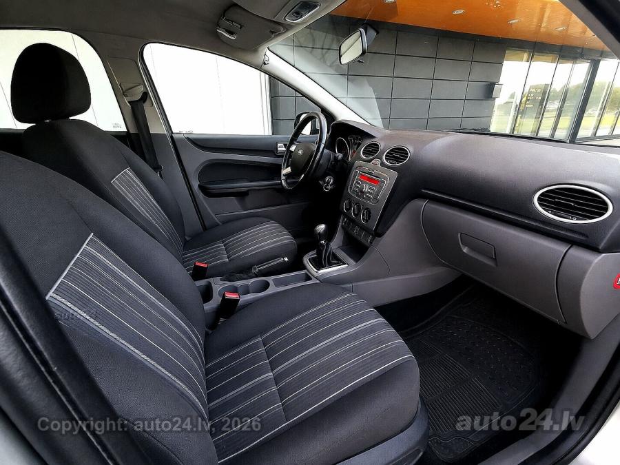Pelēks Ford Focus 2008 Tartu, ar dzinēja tilpumu 1.60 L un nobraukumu 260 tūkst. km par 990 €, foto 6 vietnē AUTOMOTO.COM.LV