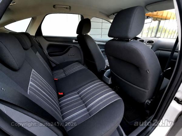 Grey Ford Focus 2008 in Tartu, with an engine capacity of 1.60 L and mileage of 260 thousand km for 990 €, photo 7 on AUTOMOTO.COM.LV