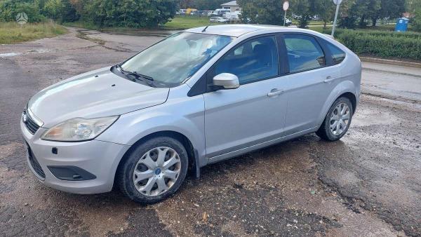 Ford Focus 2008 Šauļi vietnē Pelēks Ford Focus 2008 Šauļi, ar dzinēja tilpumu 1.80 L un nobraukumu 528 tūkst. km par 1000 €, foto 1 vietnē AUTOMOTO.COM.LV