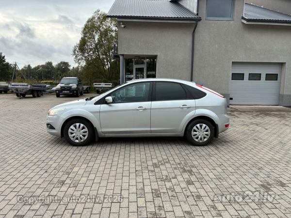 Pelēks Ford Focus 2008 Pērnava, ar dzinēja tilpumu 1.60 L un nobraukumu 104 tūkst. km par 2890 €, foto 9 vietnē AUTOMOTO.COM.LV