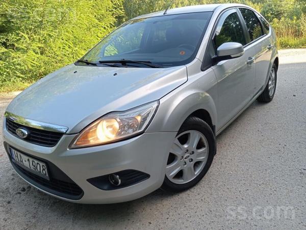 Grey Ford Focus 2008 in Riga, with an engine capacity of 1.60 L and mileage of 192 thousand km for 2200 €, photo 5 on AUTOMOTO.COM.LV