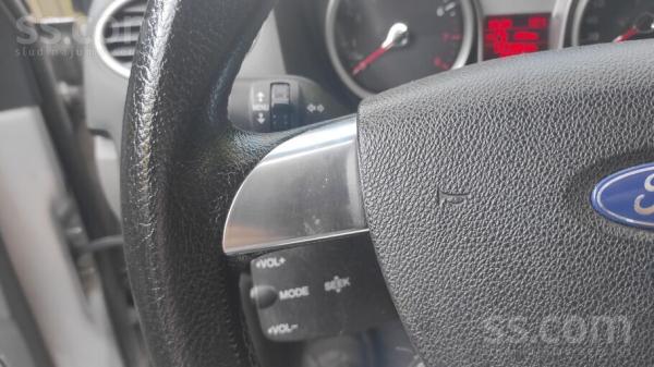 Grey Ford Focus 2008 in Riga, with an engine capacity of 1.60 L and mileage of 192 thousand km for 2200 €, photo 10 on AUTOMOTO.COM.LV