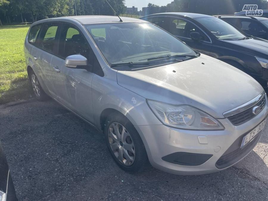 Pelēks Ford Focus 2009 Klaipėda, ar dzinēja tilpumu 1.40 L un nobraukumu 300 tūkst. km par 1000 €, foto 5 vietnē AUTOMOTO.COM.LV