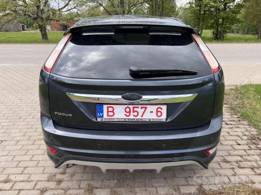 Pelēks Ford Focus 2009 Limbaži, ar dzinēja tilpumu 2.00 L un nobraukumu 220 tūkst. km par 3550 €, foto 6 vietnē AUTOMOTO.COM.LV
