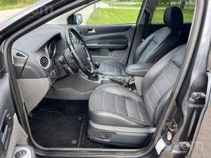 Pelēks Ford Focus 2009 Limbaži, ar dzinēja tilpumu 2.00 L un nobraukumu 220 tūkst. km par 3550 €, foto 9 vietnē AUTOMOTO.COM.LV