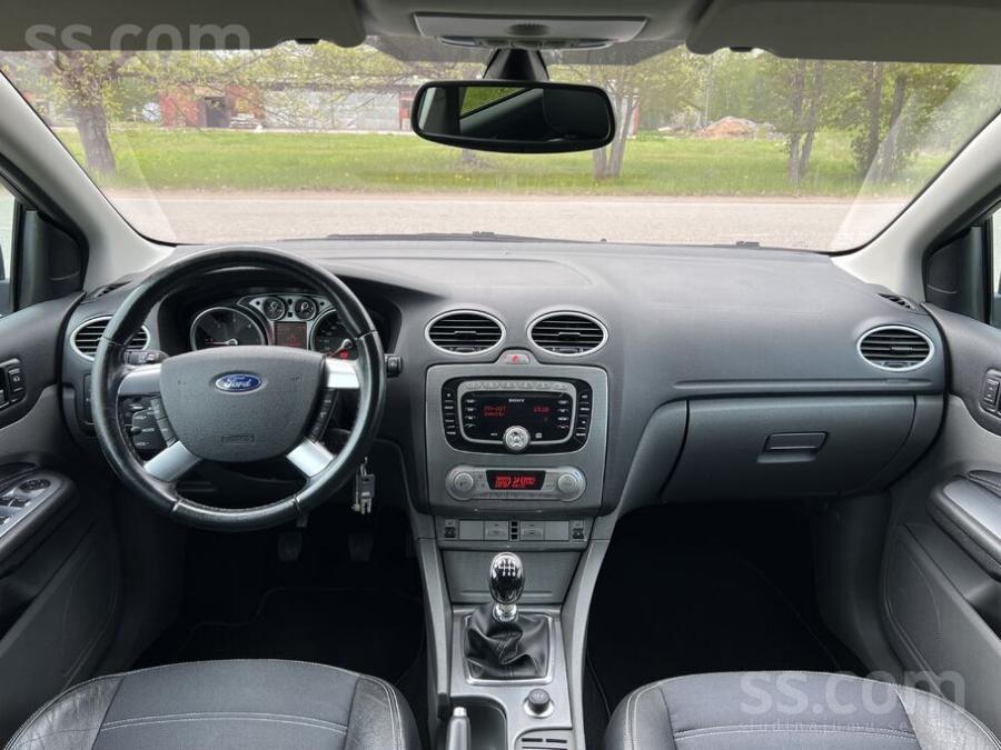 Pelēks Ford Focus 2009 Limbaži, ar dzinēja tilpumu 2.00 L un nobraukumu 220 tūkst. km par 3550 €, foto 13 vietnē AUTOMOTO.COM.LV
