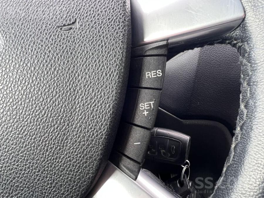 Pelēks Ford Focus 2009 Limbaži, ar dzinēja tilpumu 2.00 L un nobraukumu 220 tūkst. km par 3550 €, foto 17 vietnē AUTOMOTO.COM.LV