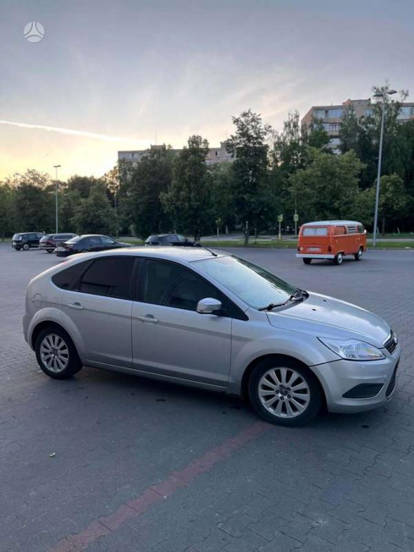 Grey Ford Focus 2009 in Kaunas, with an engine capacity of 1.56 L and mileage of 270 thousand km for 1700 €, photo 4 on AUTOMOTO.COM.LV