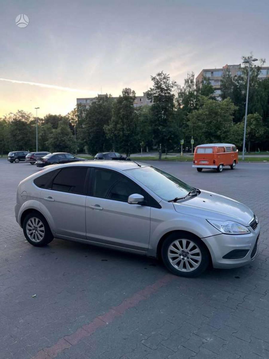 Grey Ford Focus 2009 in Kaunas, with an engine capacity of 1.56 L and mileage of 270 thousand km for 1700 €, photo 5 on AUTOMOTO.COM.LV