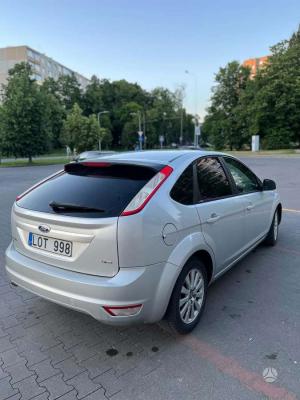 Grey Ford Focus 2009 in Kaunas, with an engine capacity of 1.56 L and mileage of 270 thousand km for 1700 €, photo 6 on AUTOMOTO.COM.LV