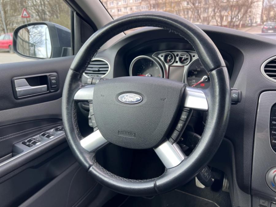 Grey Ford Focus 2009 in Riga, with an engine capacity of 2.00 L and mileage of 220 thousand km for 3850 €, photo 19 on AUTOMOTO.COM.LV