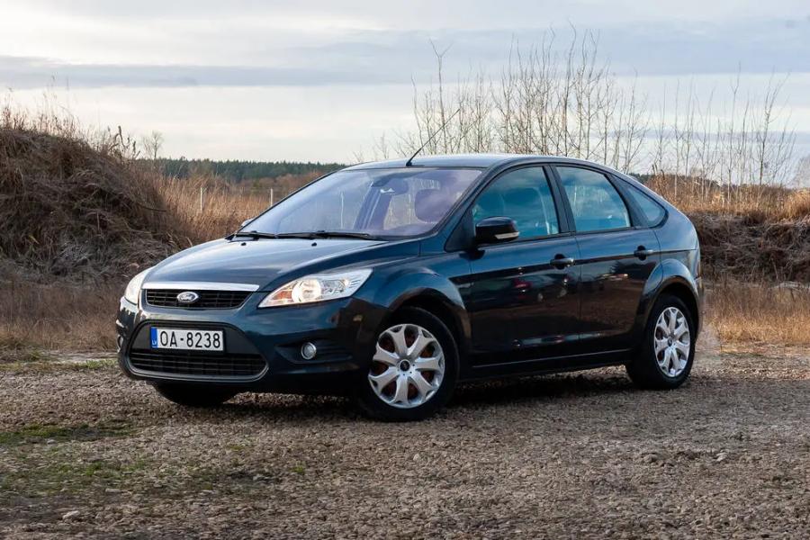 Pelēks Ford Focus 2009 Rīga, ar dzinēja tilpumu 1.60 L un nobraukumu 186 tūkst. km par 3295 €, foto 4 vietnē AUTOMOTO.COM.LV