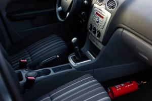 Pelēks Ford Focus 2009 Rīga, ar dzinēja tilpumu 1.60 L un nobraukumu 186 tūkst. km par 3295 €, foto 19 vietnē AUTOMOTO.COM.LV