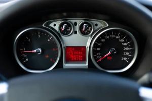 Pelēks Ford Focus 2009 Rīga, ar dzinēja tilpumu 1.60 L un nobraukumu 186 tūkst. km par 3295 €, foto 24 vietnē AUTOMOTO.COM.LV