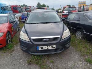 Pelēks Ford Focus 2009 Rīga, ar dzinēja tilpumu 1.60 L un nobraukumu 263 tūkst. km par 400 €, foto  vietnē AUTOMOTO.COM.LV