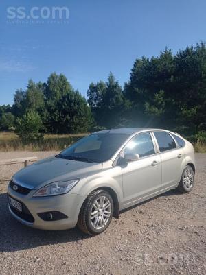 Pelēks Ford Focus 2009 Talsi, ar dzinēja tilpumu 1.60 L un nobraukumu 305 tūkst. km par 2000 €, foto  vietnē AUTOMOTO.COM.LV