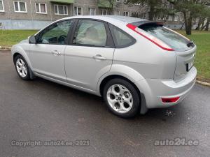 Pelēks Ford Focus 2010 Tallina, ar dzinēja tilpumu 1.60 L un nobraukumu 169 tūkst. km par 3200 €, foto 6 vietnē AUTOMOTO.COM.LV
