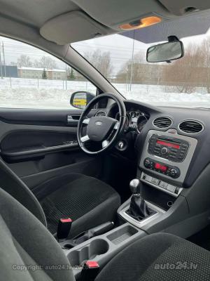 Grey Ford Focus 2010 in Tallinn, with an engine capacity of 1.60 L and mileage of 330 thousand km for 1999 €, photo 5 on AUTOMOTO.COM.LV