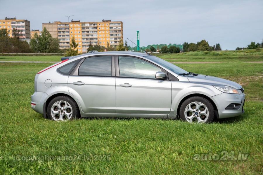 Pelēks Ford Focus 2010 Tartu, ar dzinēja tilpumu 1.60 L un nobraukumu 268 tūkst. km par 1200 €, foto 1 vietnē AUTOMOTO.COM.LV