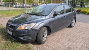 Pelēks Ford Focus 2010 Rīga, ar dzinēja tilpumu 1.60 L un nobraukumu 220 tūkst. km par 950 €, foto  vietnē AUTOMOTO.COM.LV