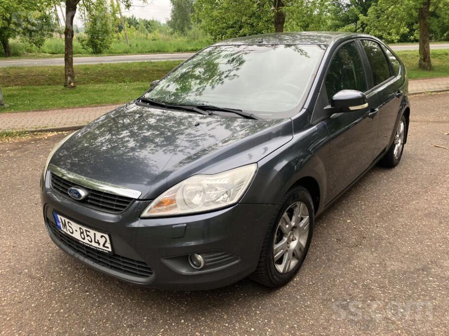 Grey Ford Focus 2010 in Jelgava, with an engine capacity of 1.60 L and mileage of 220 thousand km for 1850 €, photo 3 on AUTOMOTO.COM.LV
