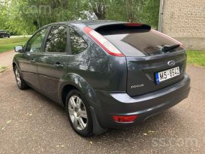 Grey Ford Focus 2010 in Jelgava, with an engine capacity of 1.60 L and mileage of 220 thousand km for 1850 €, photo 4 on AUTOMOTO.COM.LV