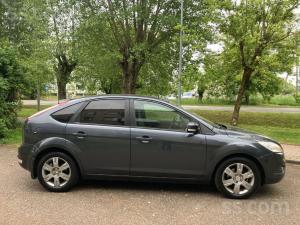 Grey Ford Focus 2010 in Jelgava, with an engine capacity of 1.60 L and mileage of 220 thousand km for 1850 €, photo 6 on AUTOMOTO.COM.LV