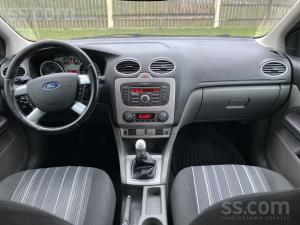 Grey Ford Focus 2010 in Jelgava, with an engine capacity of 1.60 L and mileage of 220 thousand km for 1850 €, photo 10 on AUTOMOTO.COM.LV