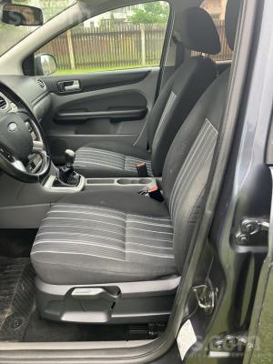 Grey Ford Focus 2010 in Jelgava, with an engine capacity of 1.60 L and mileage of 220 thousand km for 1850 €, photo 14 on AUTOMOTO.COM.LV