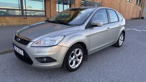 Pelēks Ford Focus 2010 Tallina, ar dzinēja tilpumu 1.60 L un nobraukumu 214 tūkst. km par 2190 €, foto 4 vietnē AUTOMOTO.COM.LV