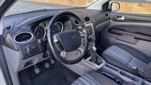 Pelēks Ford Focus 2010 Tallina, ar dzinēja tilpumu 1.60 L un nobraukumu 214 tūkst. km par 2190 €, foto 6 vietnē AUTOMOTO.COM.LV