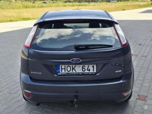 Pelēks Ford Focus 2010 Šauļi, ar dzinēja tilpumu 1.60 L un nobraukumu 350 tūkst. km par 1250 €, foto 6 vietnē AUTOMOTO.COM.LV