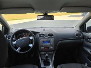 Pelēks Ford Focus 2010 Šauļi, ar dzinēja tilpumu 1.60 L un nobraukumu 350 tūkst. km par 1250 €, foto 10 vietnē AUTOMOTO.COM.LV