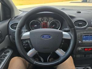 Pelēks Ford Focus 2010 Šauļi, ar dzinēja tilpumu 1.60 L un nobraukumu 350 tūkst. km par 1250 €, foto 14 vietnē AUTOMOTO.COM.LV