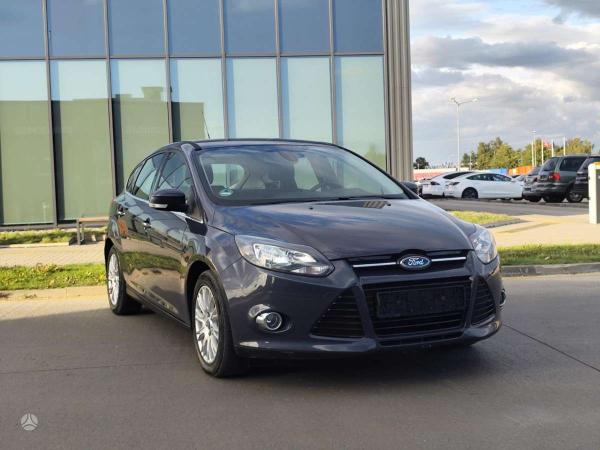 Grey Ford Focus 2010 in Siauliai, with an engine capacity of 1.60 L and mileage of 250 thousand km for 3650 €, photo 4 on AUTOMOTO.COM.LV