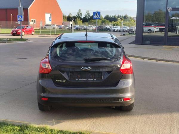 Grey Ford Focus 2010 in Siauliai, with an engine capacity of 1.60 L and mileage of 250 thousand km for 3650 €, photo 7 on AUTOMOTO.COM.LV
