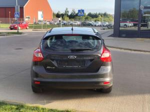 Grey Ford Focus 2010 in Siauliai, with an engine capacity of 1.60 L and mileage of 250 thousand km for 3650 €, photo 8 on AUTOMOTO.COM.LV