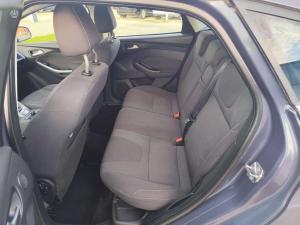 Grey Ford Focus 2010 in Siauliai, with an engine capacity of 1.60 L and mileage of 250 thousand km for 3650 €, photo 23 on AUTOMOTO.COM.LV