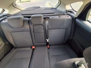 Grey Ford Focus 2010 in Siauliai, with an engine capacity of 1.60 L and mileage of 250 thousand km for 3650 €, photo 24 on AUTOMOTO.COM.LV