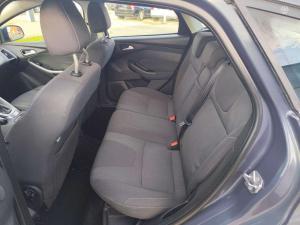 Grey Ford Focus 2010 in Siauliai, with an engine capacity of 1.60 L and mileage of 250 thousand km for 3650 €, photo 25 on AUTOMOTO.COM.LV