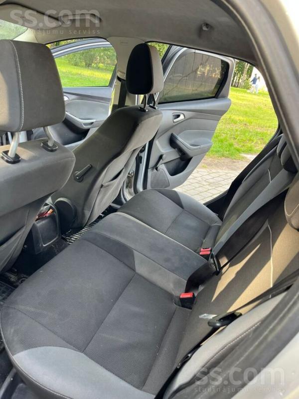 Grey Ford Focus 2011 in Riga, with an engine capacity of 1.60 L and mileage of 280 thousand km for 1995 €, photo 11 on AUTOMOTO.COM.LV