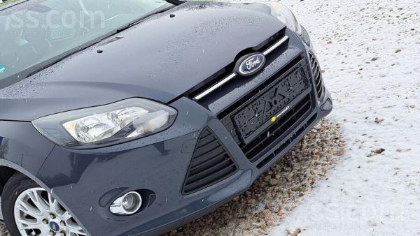 Grey Ford Focus 2011 in Jelgava, with an engine capacity of 1.60 L and mileage of 240 thousand km for 4990 €, photo 5 on AUTOMOTO.COM.LV