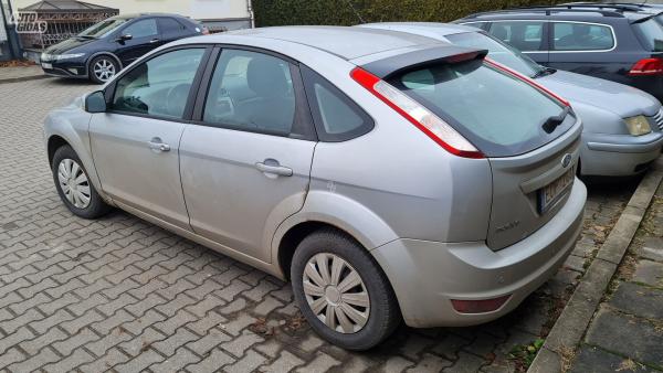 Grey Ford Focus 2011 in Alytus, with an engine capacity of 1.60 L and mileage of 243 thousand km for 1500 €, photo 2 on AUTOMOTO.COM.LV