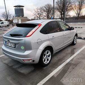 Pelēks Ford Focus 2011 Rīga, ar dzinēja tilpumu 1.60 L un nobraukumu 247 tūkst. km par 2290 €, foto 4 vietnē AUTOMOTO.COM.LV