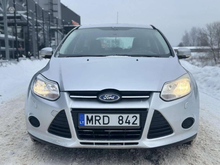 Grey Ford Focus 2011 in Vilnius, with an engine capacity of 0.00 L and mileage of 359 thousand km for 1700 €, photo 3 on AUTOMOTO.COM.LV