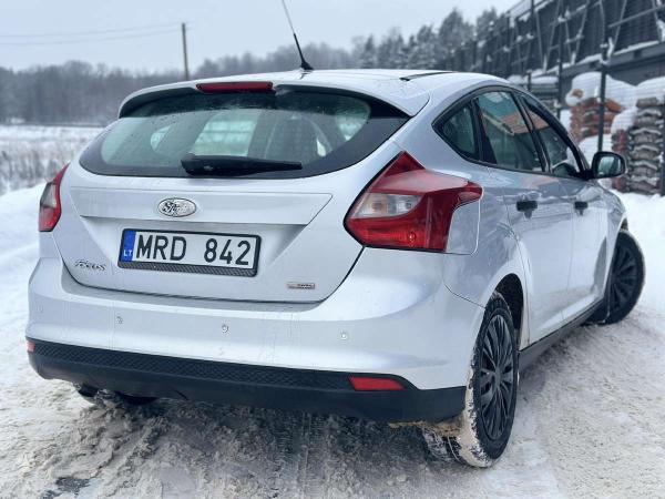 Grey Ford Focus 2011 in Vilnius, with an engine capacity of 0.00 L and mileage of 359 thousand km for 1700 €, photo 6 on AUTOMOTO.COM.LV