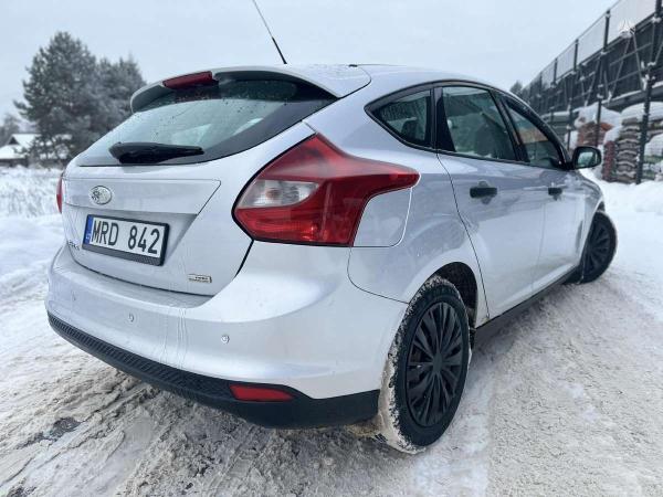 Grey Ford Focus 2011 in Vilnius, with an engine capacity of 0.00 L and mileage of 359 thousand km for 1700 €, photo 7 on AUTOMOTO.COM.LV