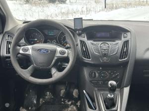 Grey Ford Focus 2011 in Vilnius, with an engine capacity of 0.00 L and mileage of 359 thousand km for 1700 €, photo 11 on AUTOMOTO.COM.LV